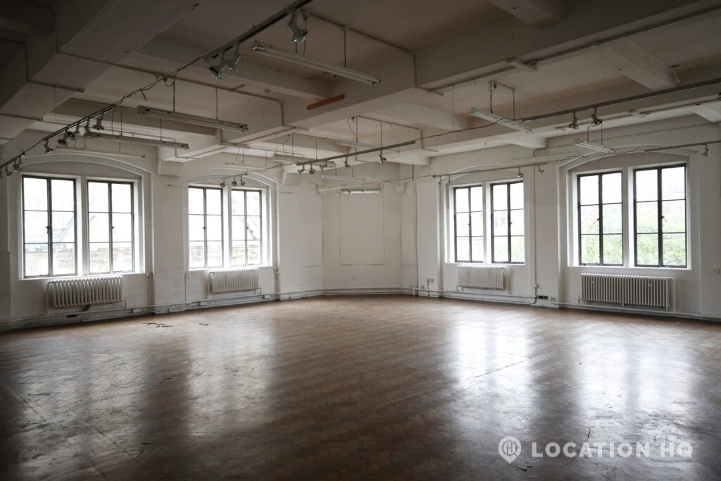 The Abandoned Empty School - Location HQ